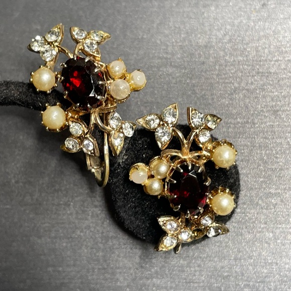 Estate | Jewelry | Gem Cut Glass Pearl Rhinestone Clip On Earrings In A ...
